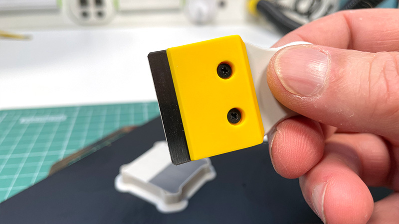 Precision Scraper Mini with Magnetic Handle by Perinski - Thingiverse